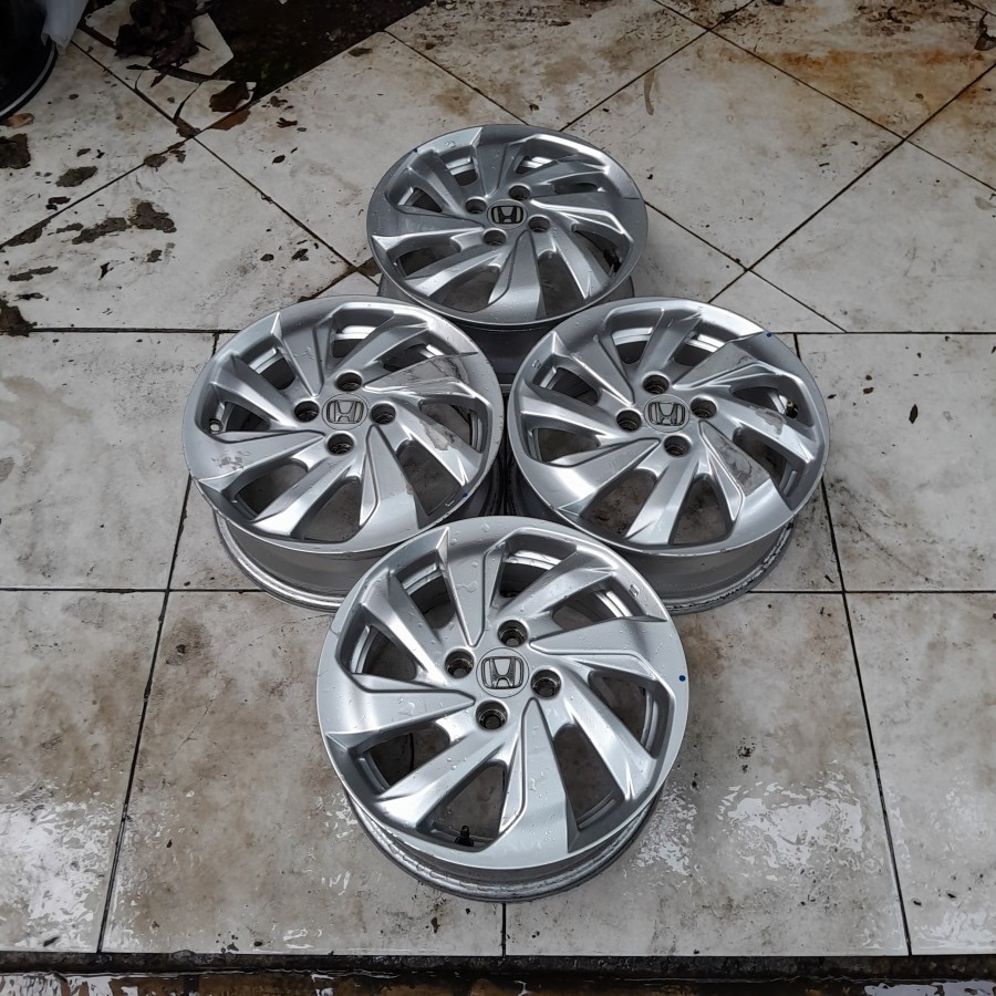 Jual Velg Murah Honda Mobilio Ring 15 Pcd 4x100 Silver | Shopee Indonesia