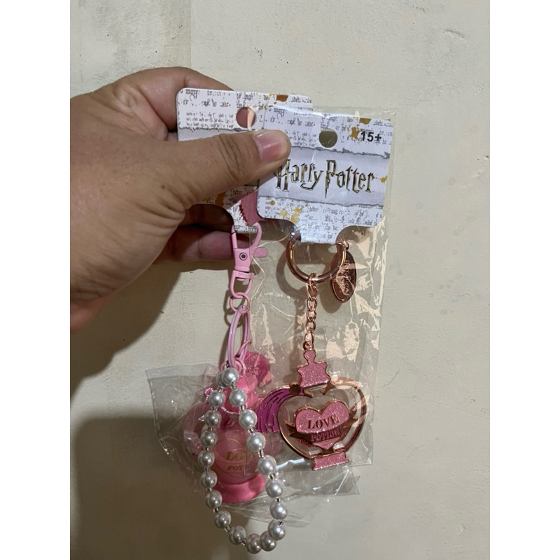 Jual love potion keychain minso harry potter | Shopee Indonesia