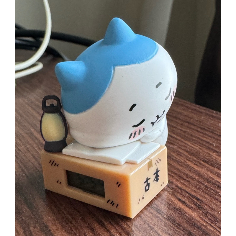 Jual Chiikawa Cardboard watch- sleeping Hachiware figure | Shopee Indonesia