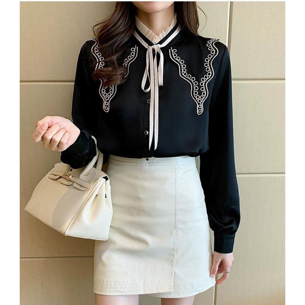 Jual BOOCHI - 0251 Lynn embroidered Collar Shirt | Shopee Indonesia