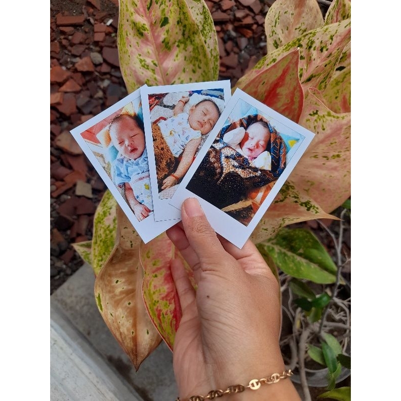 Jual CETAK FOTO POLAROID UK. 2R | Shopee Indonesia