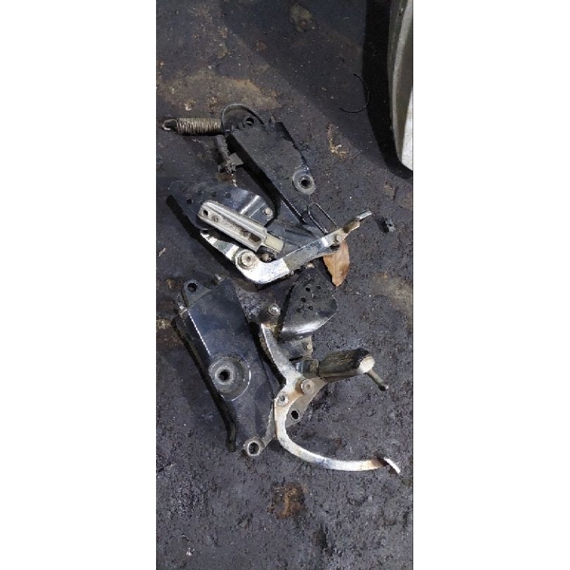 Jual Foot step kanan byson karbu set pedal rem original byson karbu ...