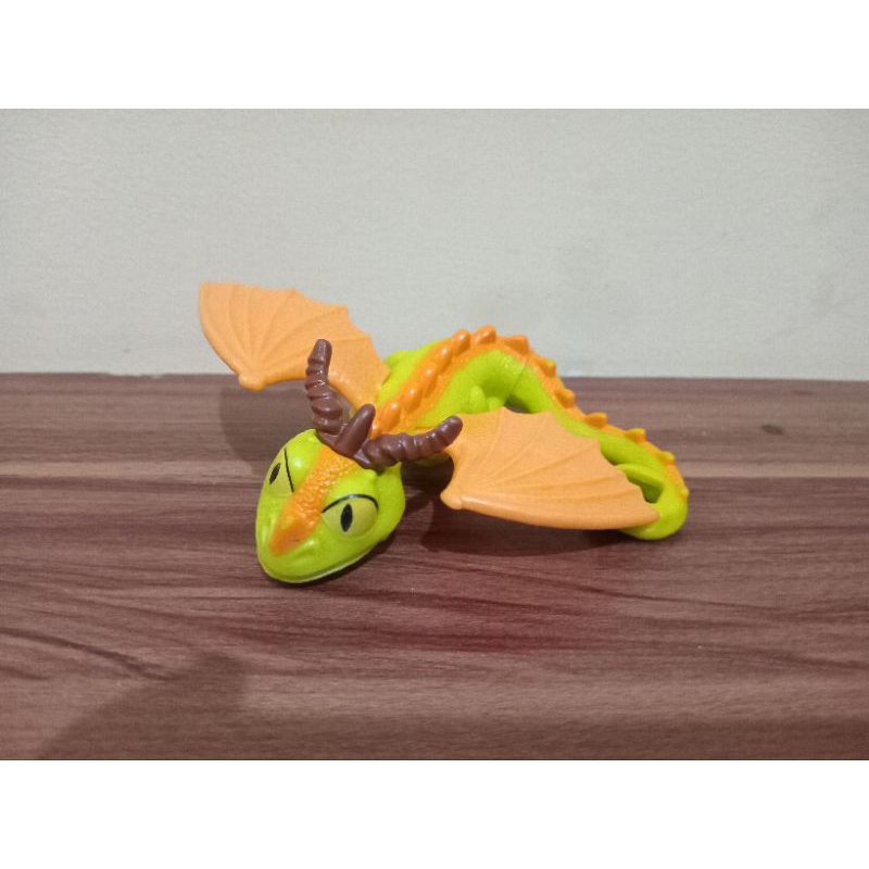 Jual mainan happy meal McD figure cartoon disney Naga | Shopee Indonesia