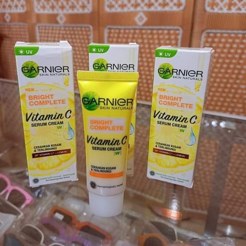 Jual Garnier Bright Complete Vitamin C Serum Cream Spf36 & UV 20ml | Shopee Indonesia