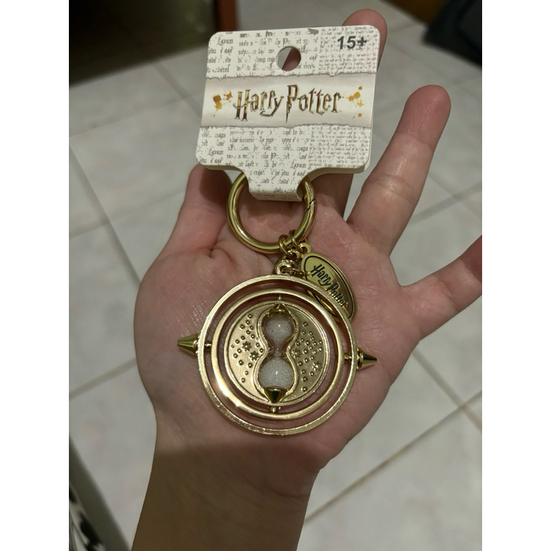 Jual Miniso x Harry Potter Time Turner Keychain | Shopee Indonesia