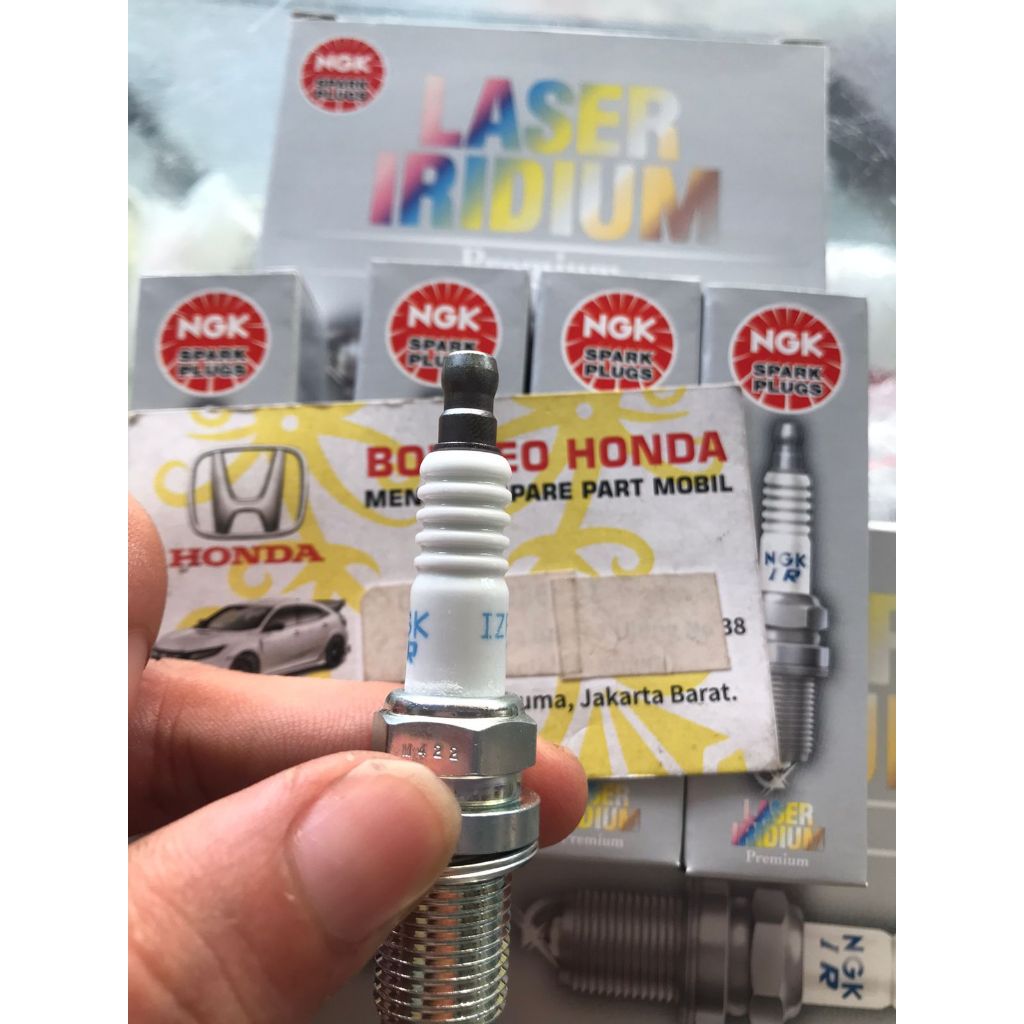 Jual BUSI NGK LASER IRIDIUM SILVER SILZKR7C11S CRV GEN 4 5 RM1 RM3 RW1 ...