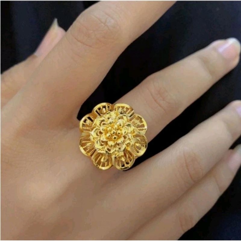 Jual Cincin bunga' Kendari titanium anti karat | Shopee Indonesia