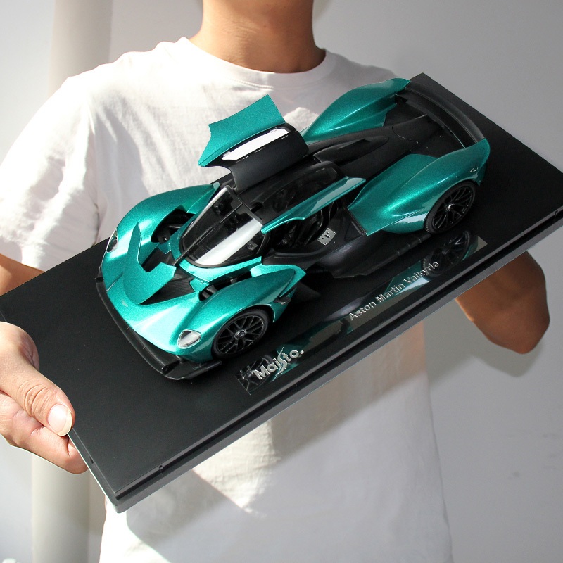 Jual Maisto 1:18 Aston Martin Valkyrie Acrylic Box Alloy Diecast Car ...