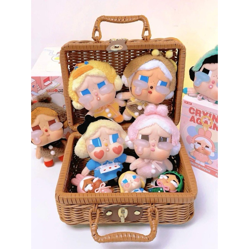 Jual CRYING AGAIN BEE SELECTED POPMART | Shopee Indonesia