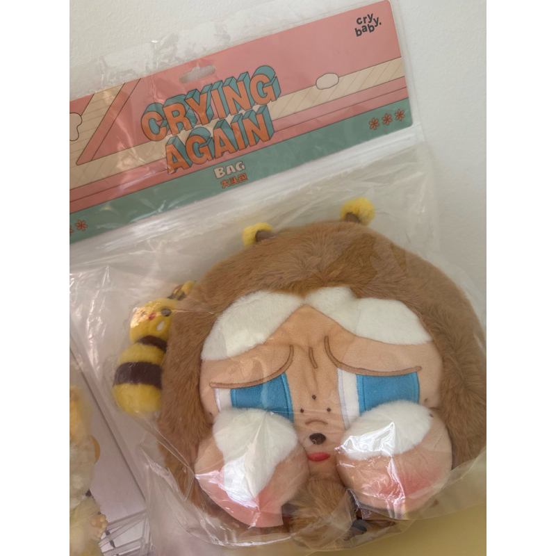 Jual POPMART - crying again bag bee | Shopee Indonesia