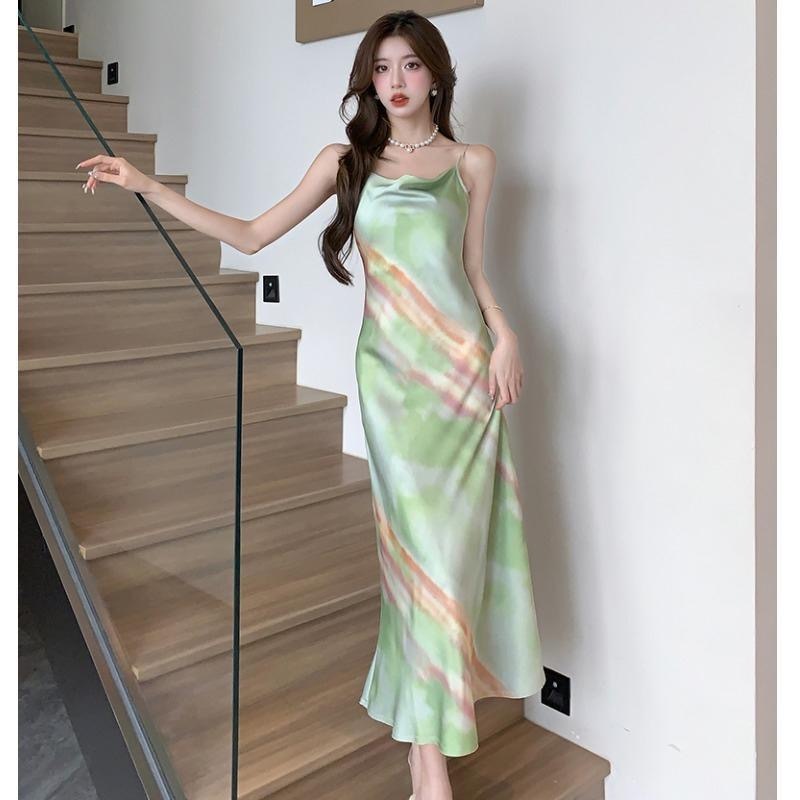 Jual EMITA BLOOM party dress hijau stripe cantik tanpa lengan midi ...