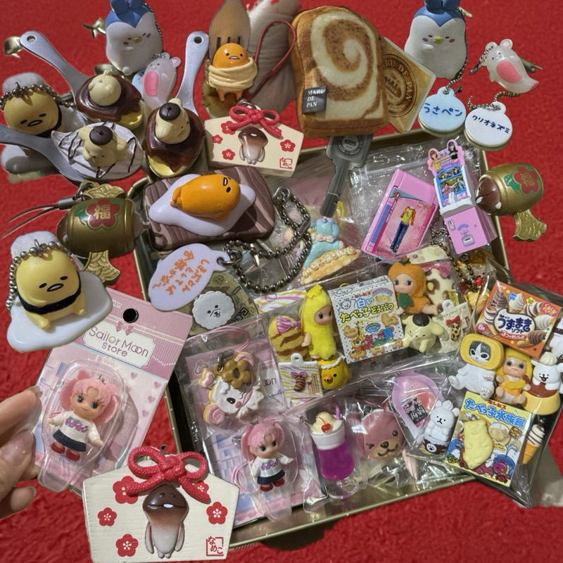Jual Trinkets gotochi gacha food snack keychain sanrio characters japan ...