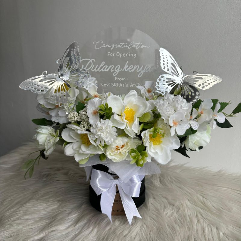 Jual (READY/TIDAK PO) Bloom box flower, size L akrilik custom ilustrasi ...