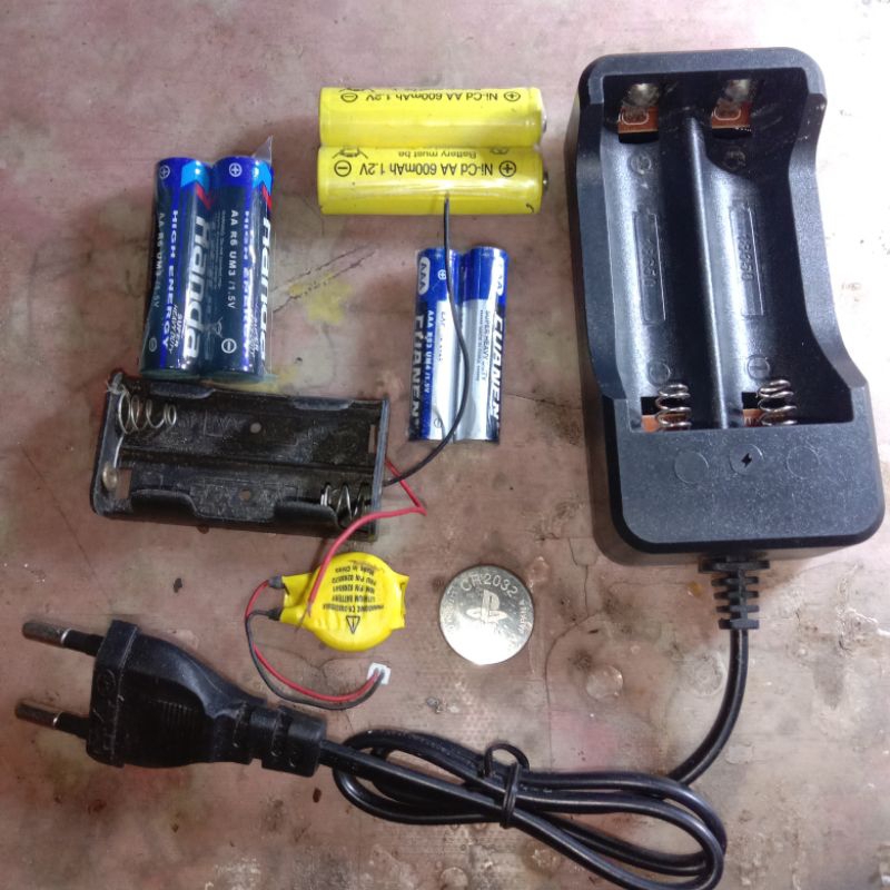 Jual baterai a2 a3 cas cmos | alat charger batre laptop 3,7v | batre ...