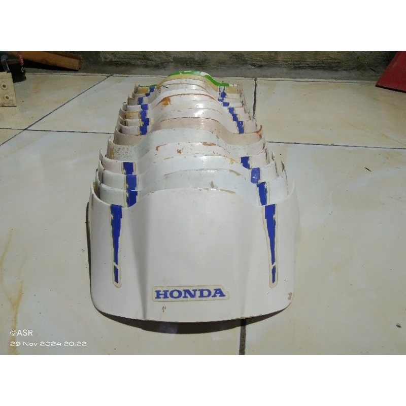 Jual TOPI HELM/HELEM HONDA NSX JADUL/LAWAS WARNA PUTIH ORIGINAL COPOTAN ...
