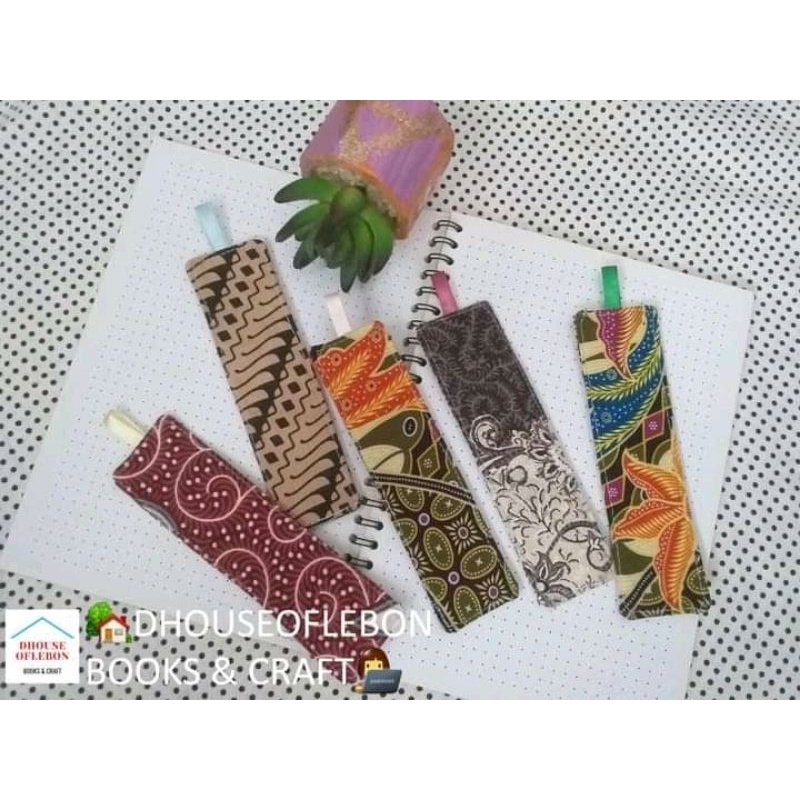 Jual FABRIC BOOKMARK - PEMBATAS BUKU KAIN BATIK | Shopee Indonesia