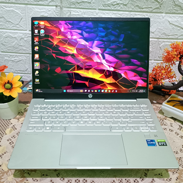 Jual HP PAVILION PLUS 14-EH032TX 12Th Gen Intel Core i7 1225u/RAM 16GB ...