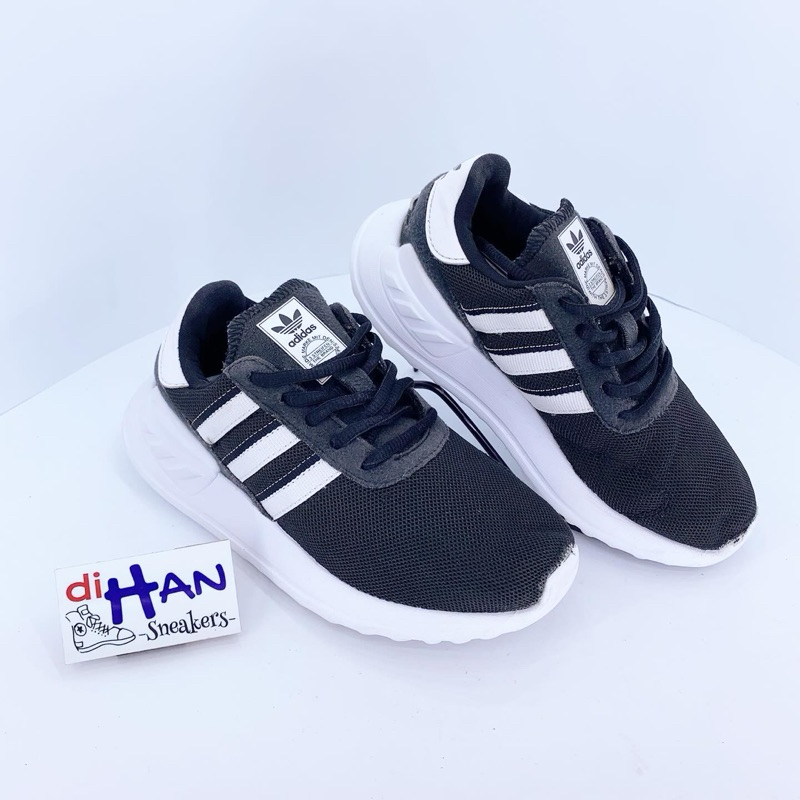 Jual ADIDAS TRAINER KIDS SIZE 29 (17,5CM) | Shopee Indonesia