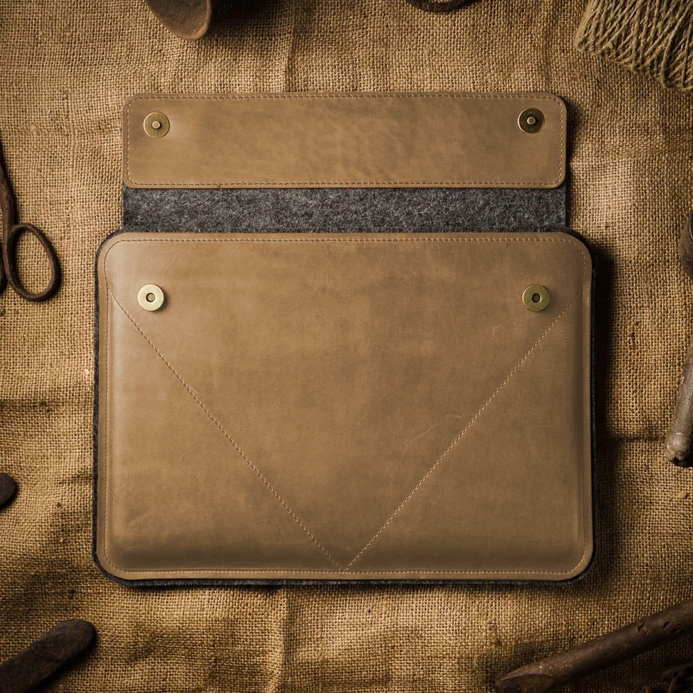 Jual HAZEL Laptop Case UNISEX CUSTOM / Wool Blend Felt + Faux Leather ...