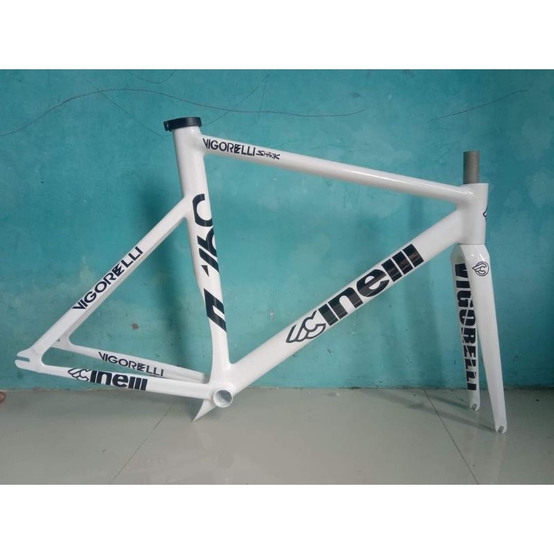Jual Frame & Fork fixie cinelli vigorelli shark siap rakit | Shopee ...