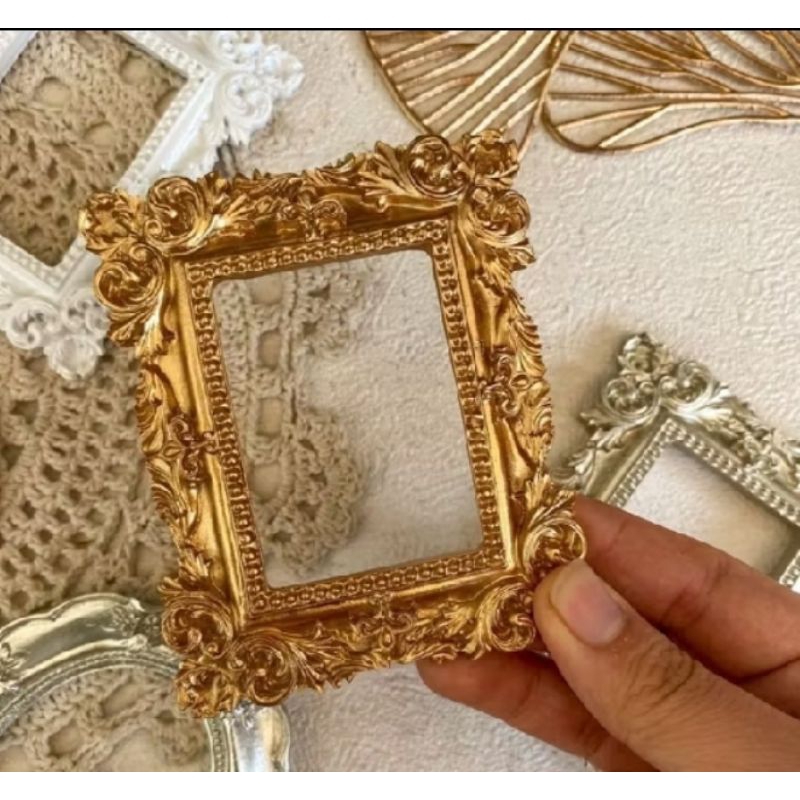 Jual Properti Foto Vintage Frame Gold Aesthetic Kotak Square | Blooming ...