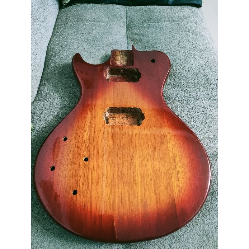 Jual body gitar kidal mulus kinclong pabrikan. | Shopee Indonesia