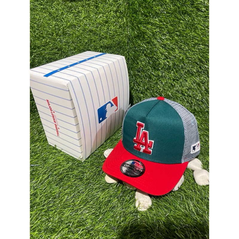 Jual Logo LA Merah List Putih Bahan Hijau Botol Visor Merah Trucker Abu ...