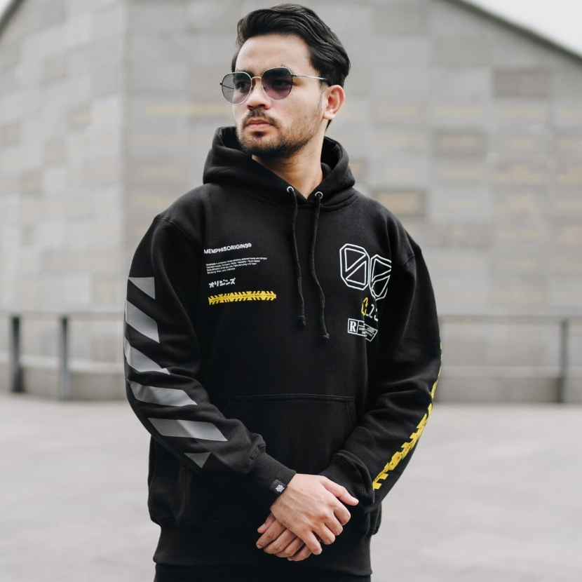 Jual PULLOVER HOODIE - DYSTOPIA | Shopee Indonesia