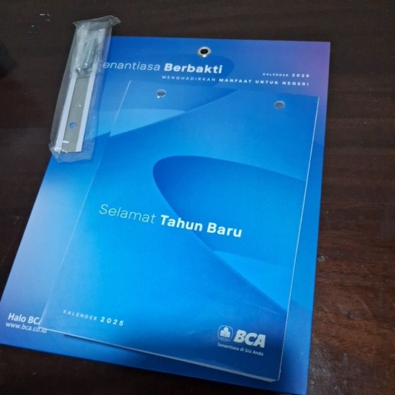 Jual Kalender meja sobek harian 2025 bca bank | Shopee Indonesia