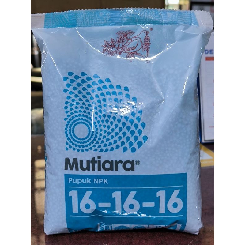Jual Pupuk NPK 16 16 16 Mutiara cap meroke tetap jaya kemasan 1kg ...