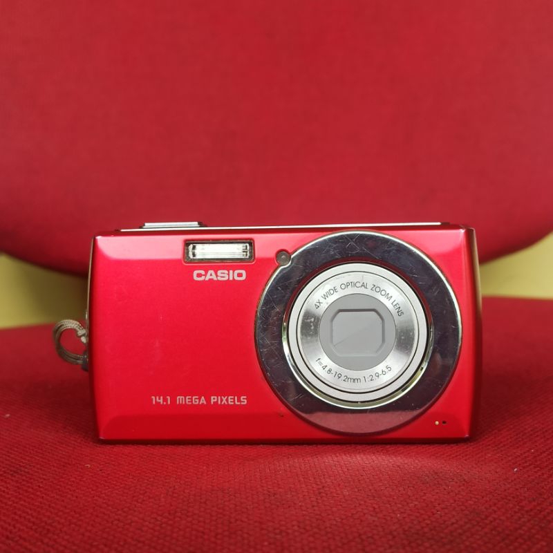 Jual Kamera Digital Casio QV-R100 WARNA FAVORIT MERAH (NORMAL TESTED ...