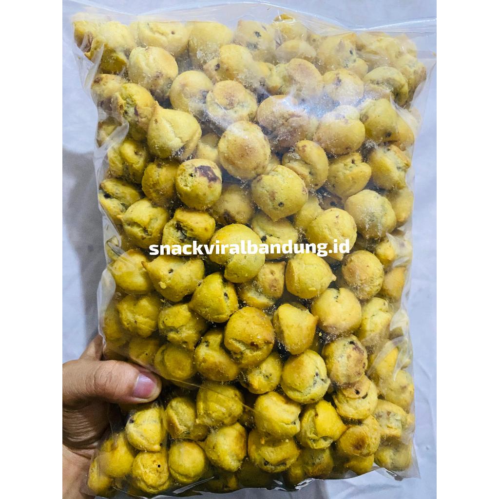 Jual sus coklat/kue soes coklat lumer/mini soes micky coklat | Shopee ...