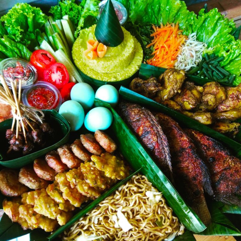 Jual Tumpeng tampahan nasi kuning PUAS menu komplit mulai dari 5porsi ...