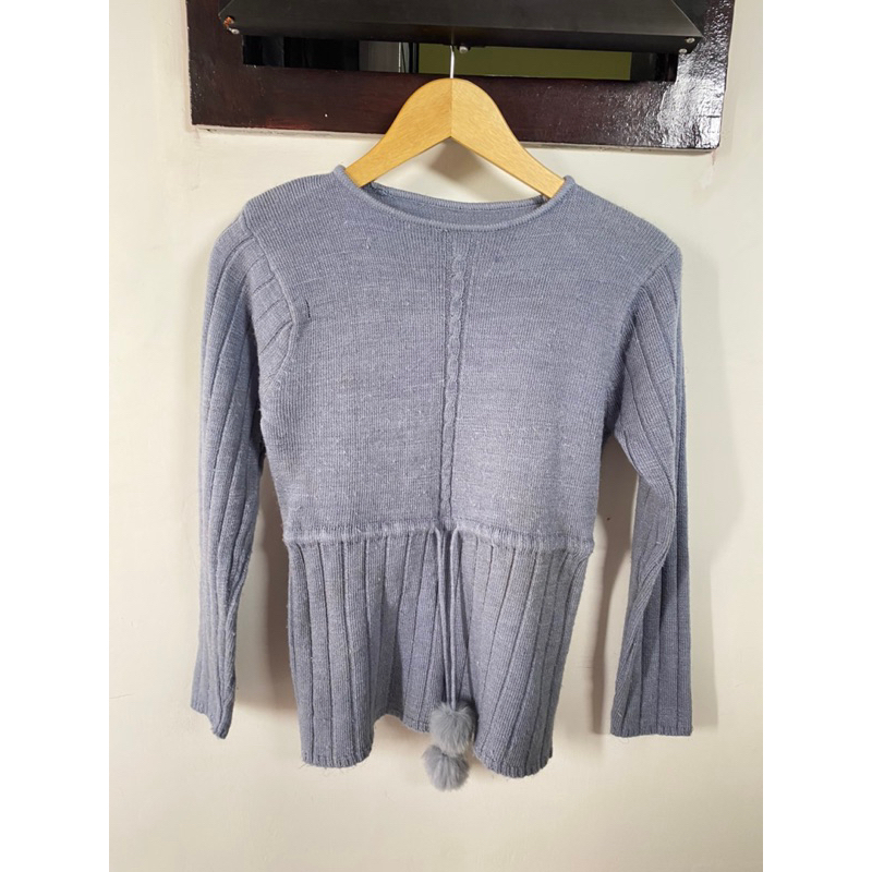 Jual Preloved Knit Rajut warna grey | Shopee Indonesia