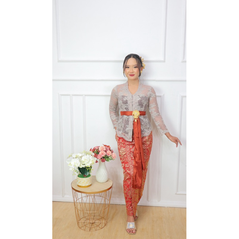 Jual KEBAYA SANDRINA LENGAN PANJANG | Shopee Indonesia