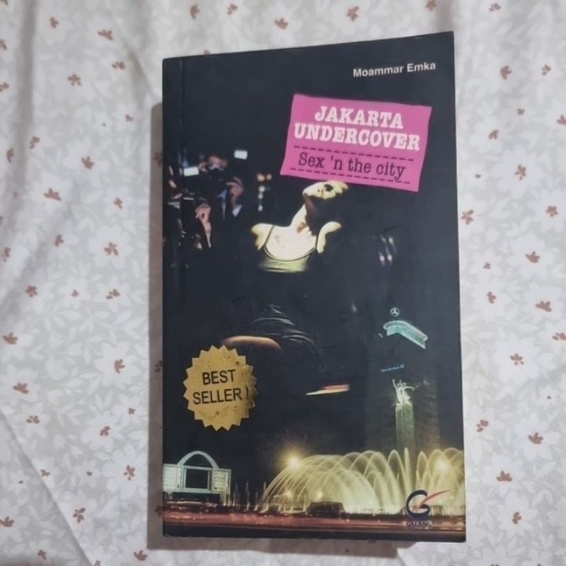 Jual Jakarta Undercover - Se x and the City Moammar Emka | Shopee Indonesia