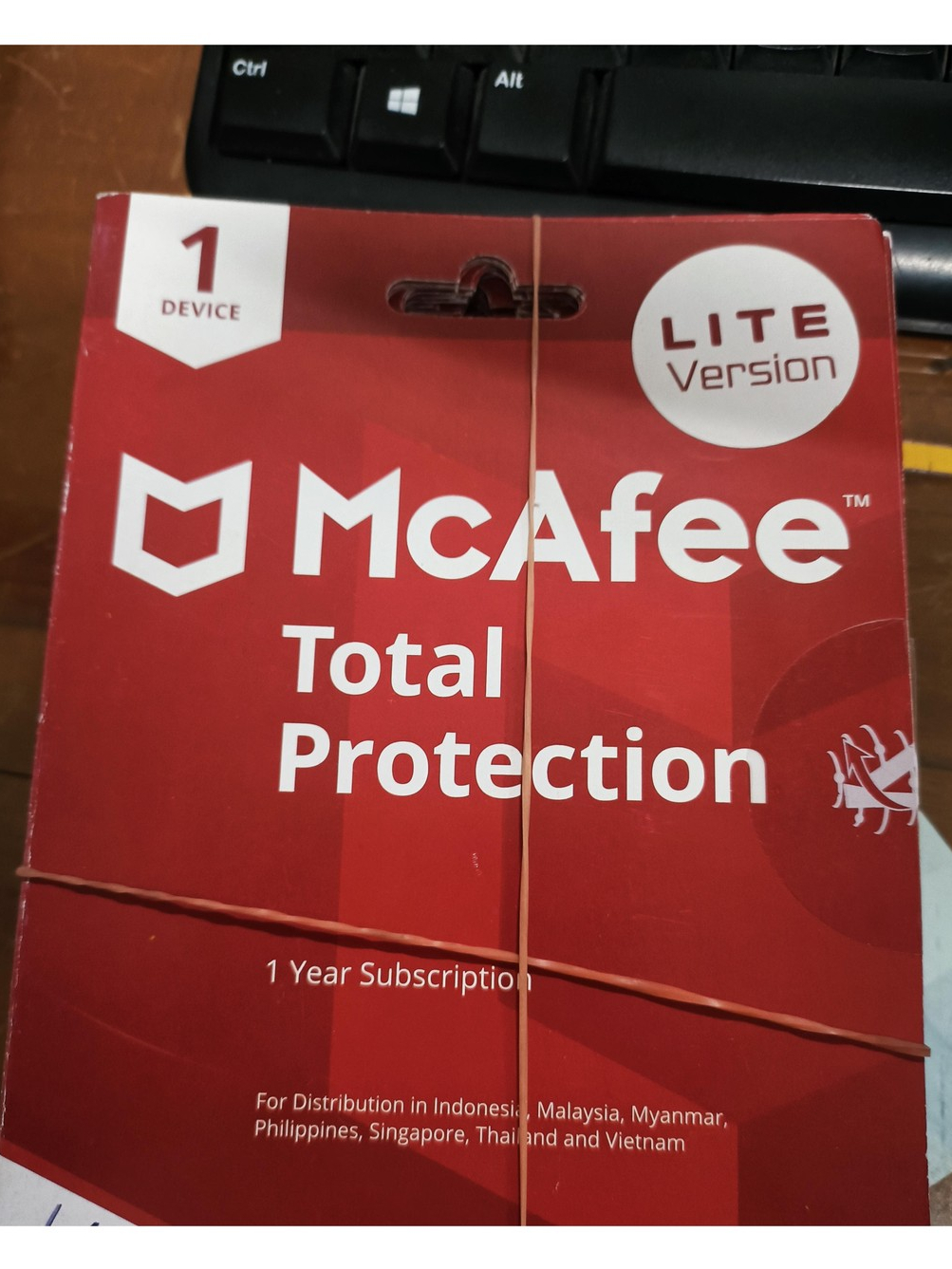 Jual McAfee Total Protection Antivirus ORIGINAL [1 Device - 1 Year ...