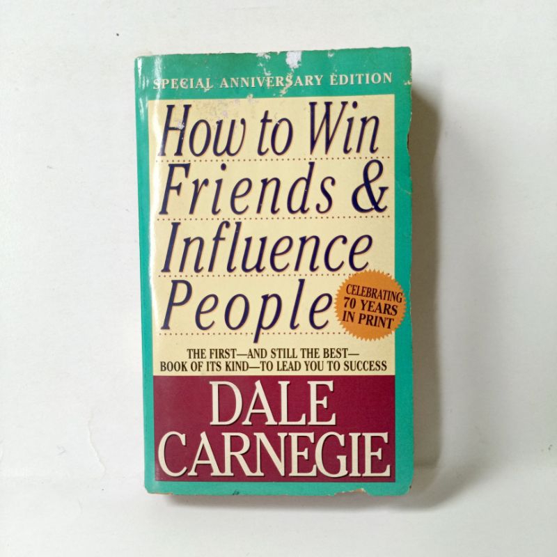 Jual Buku How to win friends & influence people dale Carnegie | Shopee Indonesia