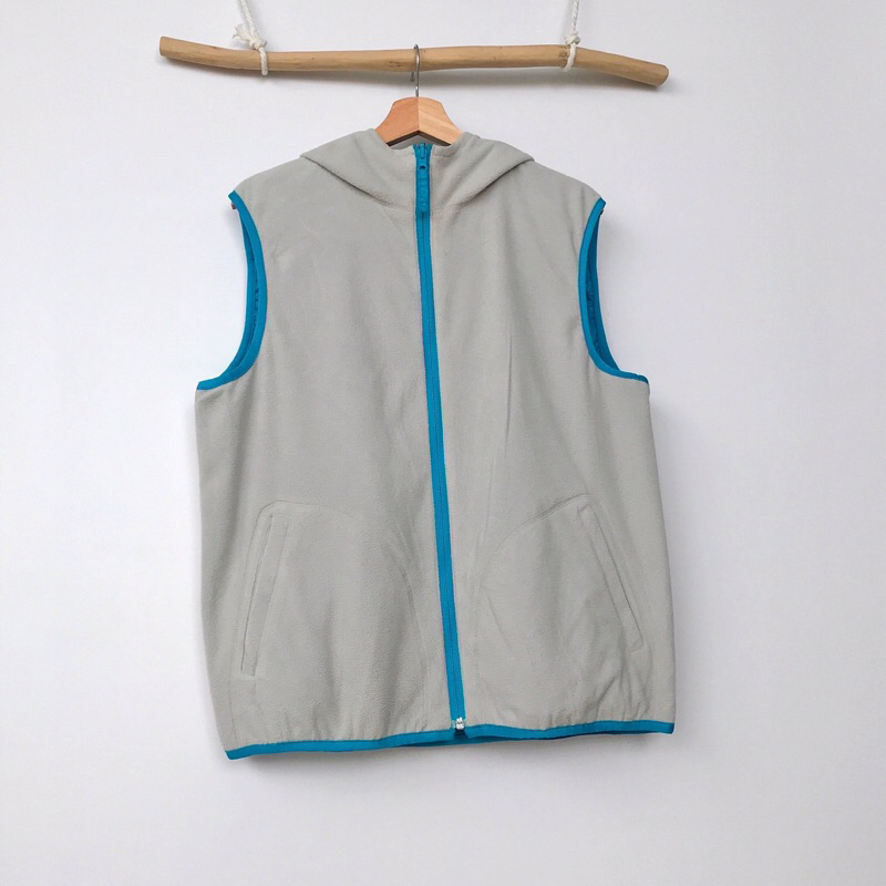 Jual XL UNIQLO Rompi Windbreaker Vest Reversible Bolak Balik Abu Gray ...