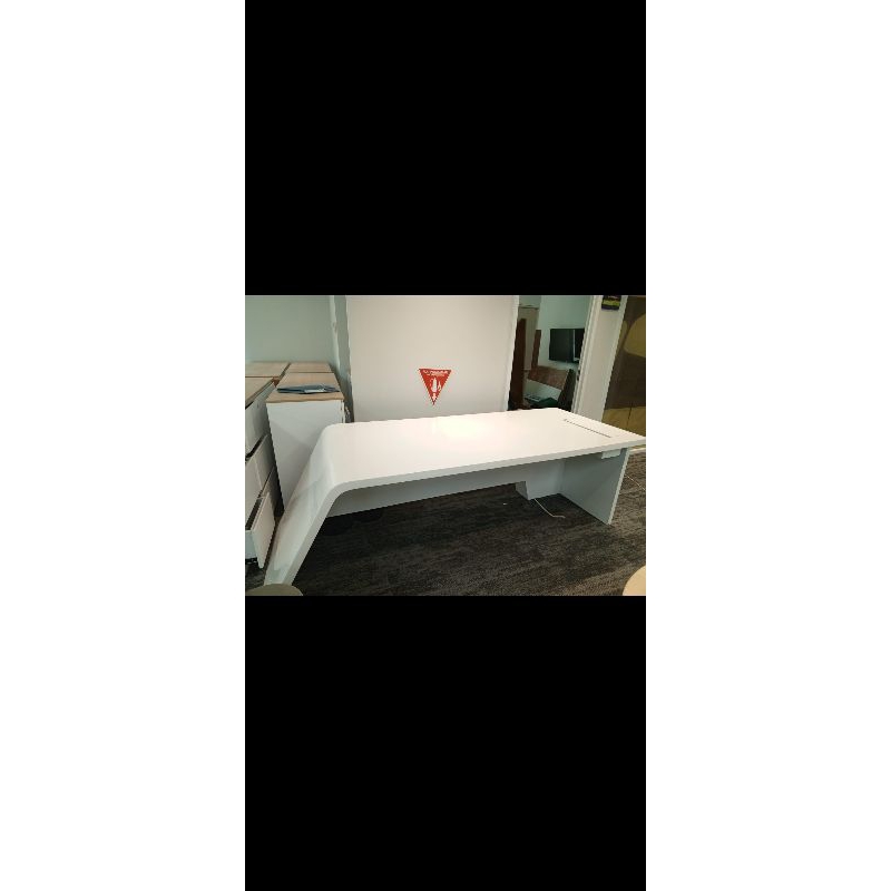 Jual preloved meja kantor top table solid surface | Shopee Indonesia