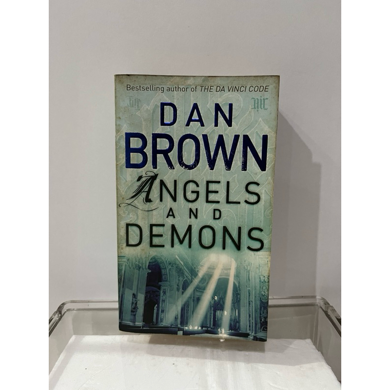 Jual Buku secondhand ‘Angels And Demons’, Dan Brown | Shopee Indonesia