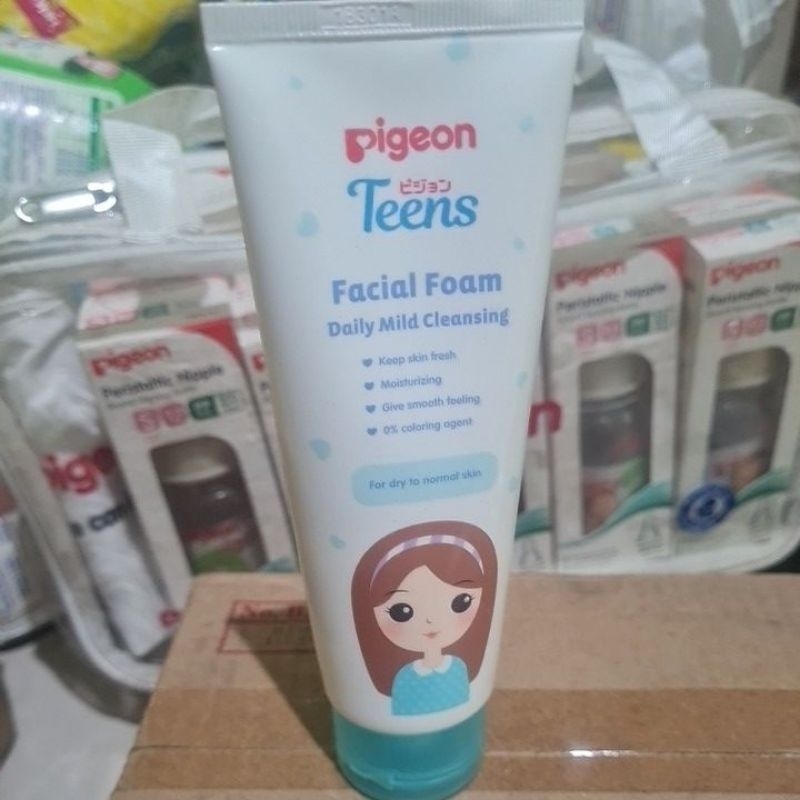 Jual pigeon teens facial foam daily mild cleansing 100gr | Shopee Indonesia