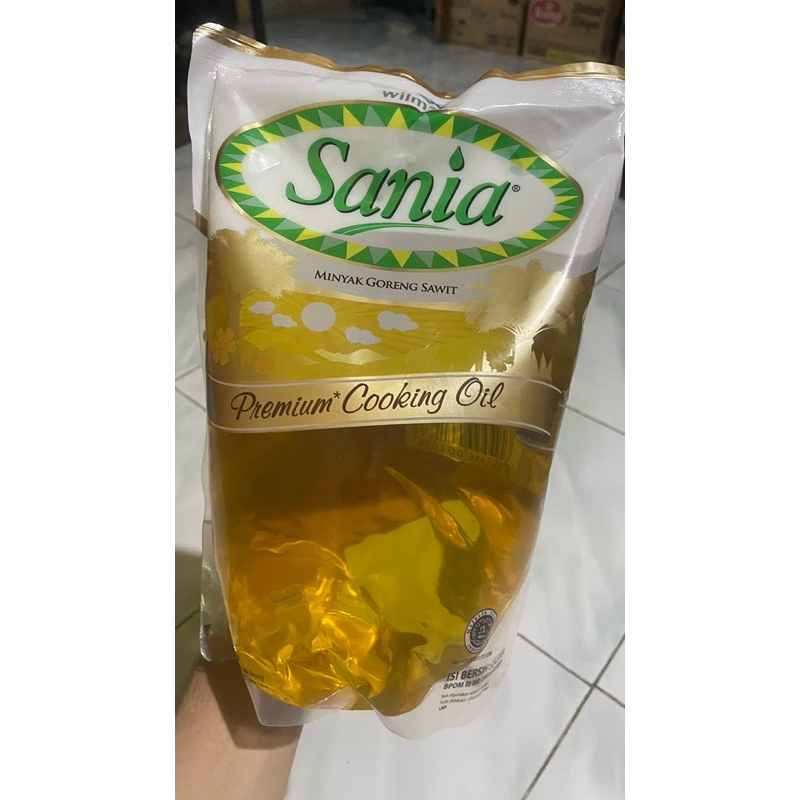 Jual Sania Minyak Goreng Premium Cooking Oil 2 Liter | Shopee Indonesia