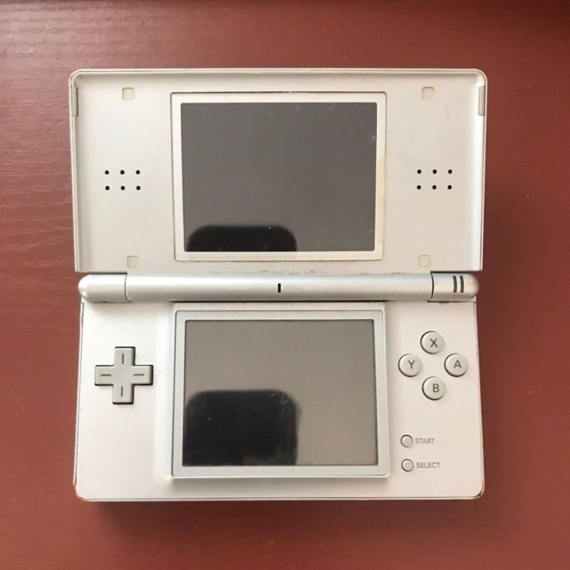 Jual Nintendo DS Lite silver | Shopee Indonesia