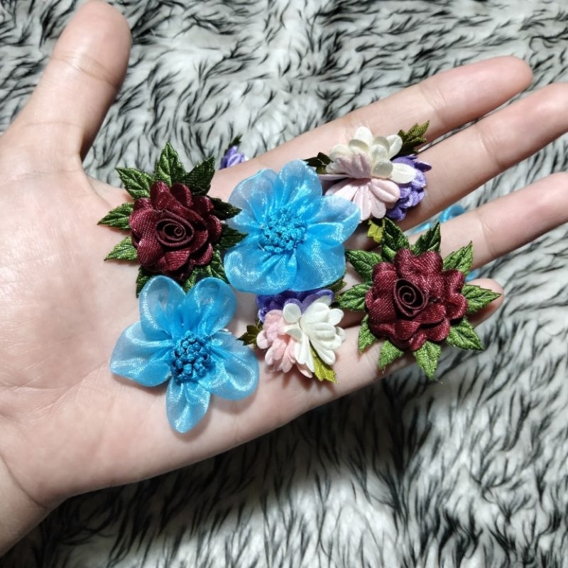 Jual Aplikasi Bunga Tempel (satuan) | Shopee Indonesia