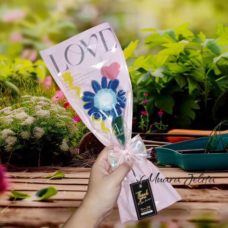 Jual Bucket Bunga Single Kawat Bulu Bisa Request Warna / Bucket Bunga ...