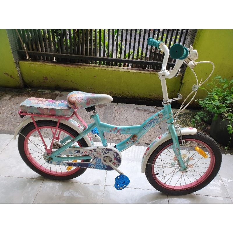 Jual sepeda wim cycle 18inch motif frozen bekas / PRELOVED sepeda ...