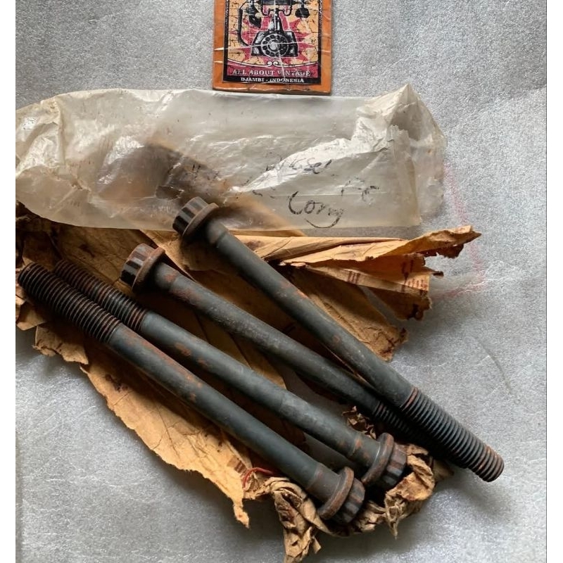 Jual Baut Cylinder Head Baut Deksel Mitsubishi Ps100 Original MMC japan ...