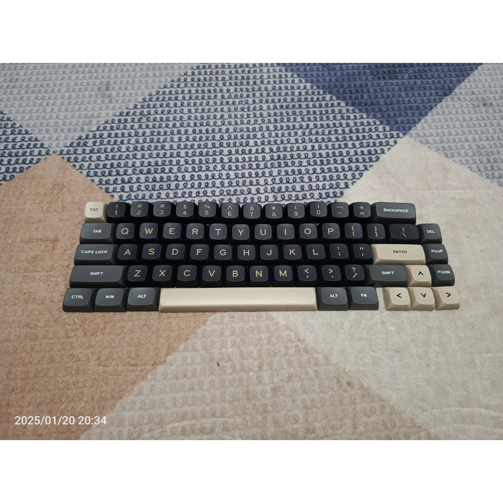Jual Keycaps Tri Tone PBT Double Shot MDA Profile 66 Pcs Keyboard ...