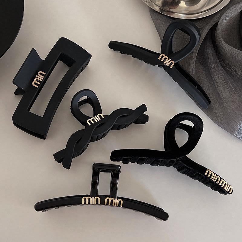 Jual Jepitan Hairclip Wanita Full Black Korean Look Clip Style Miu Miu ...